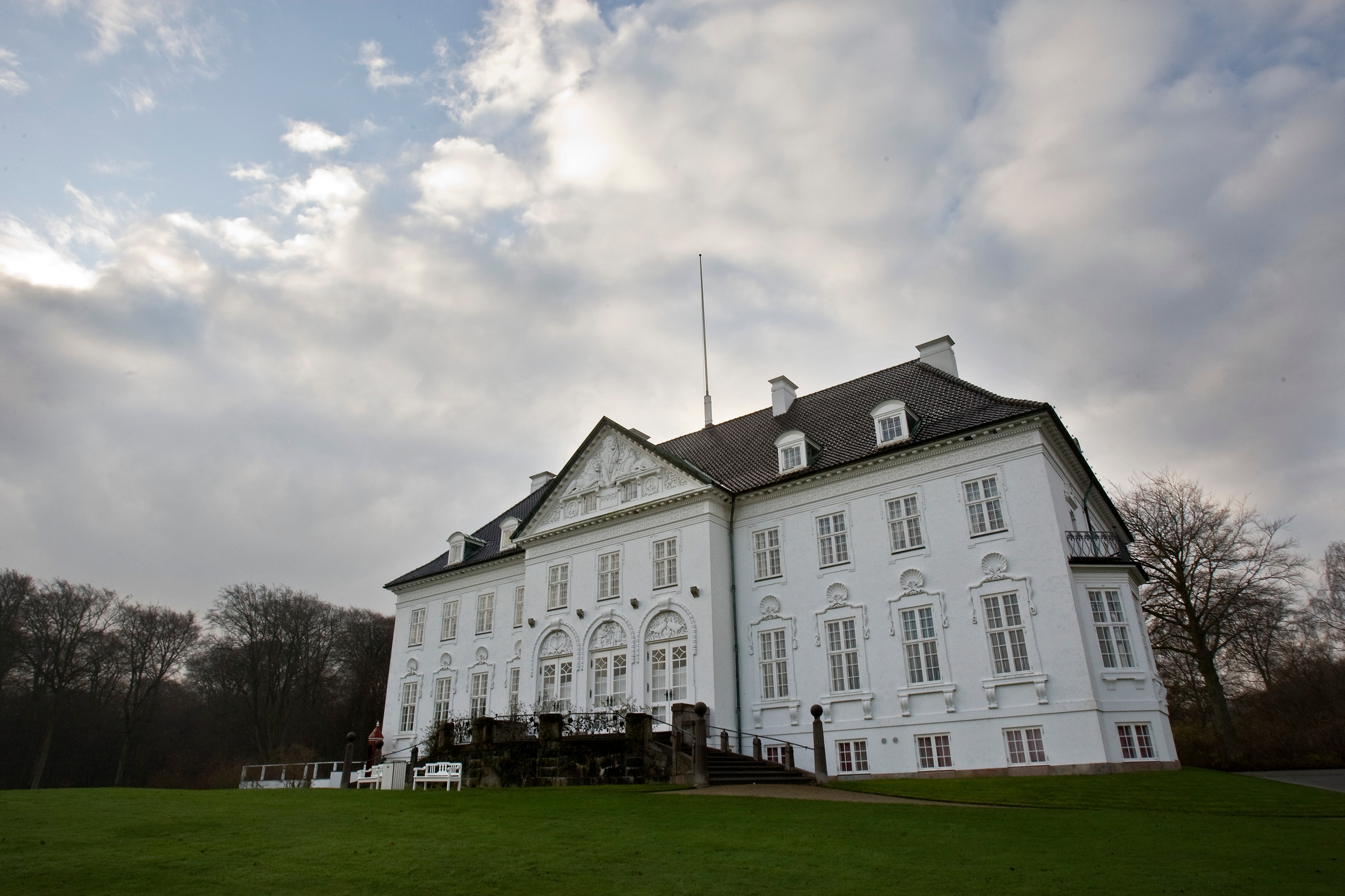 BILLEDER og GRAFIK Her er dronningens slotte | Indland | DR