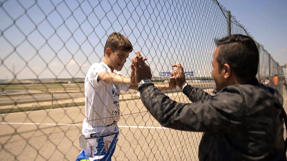 Jason & Noah – en chance til | Presse | DR