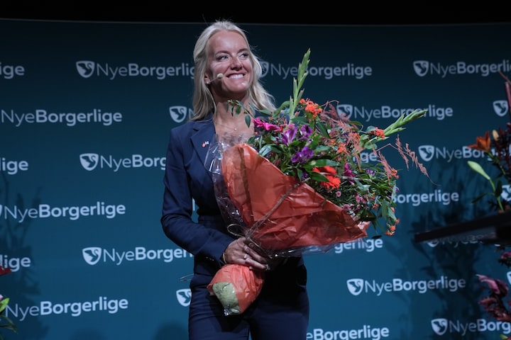 Pernille Vermund er nu igen officielt formand for Nye Borgerlige ...