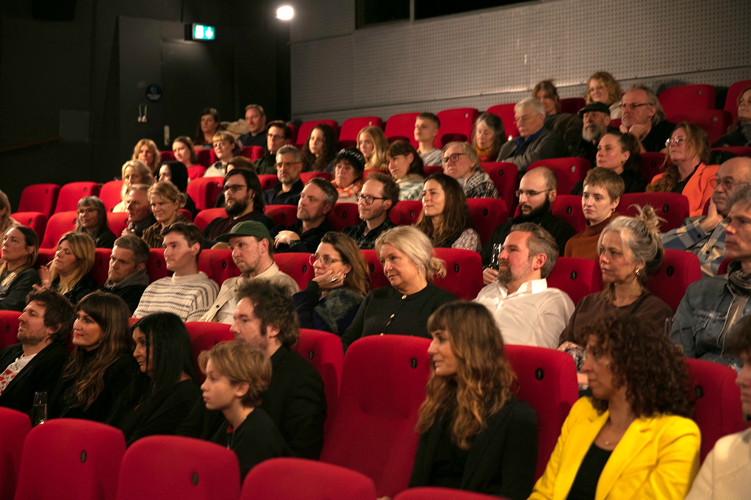 Ny Annisette-serie havde biografpremiere: En aften med kunst, kærlighed ...
