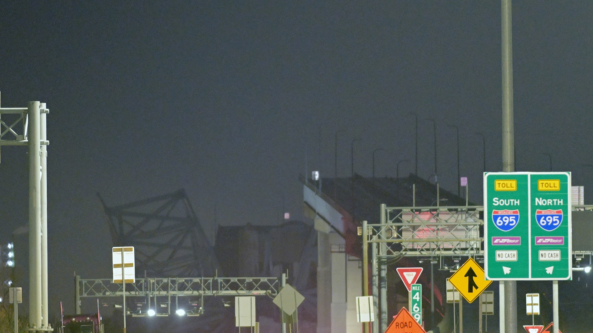 Bro i USA kollapser efter påsejling | Udland | DR