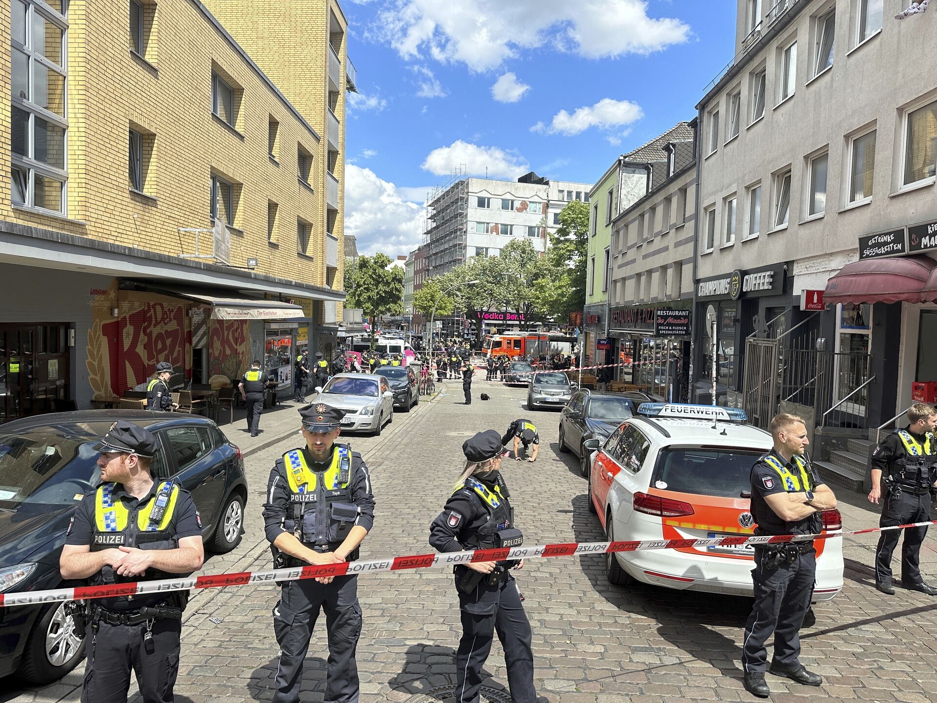 Mand Såret Efter At Have Truet Tysk Politi Med økse I Hamborg | Nyheder