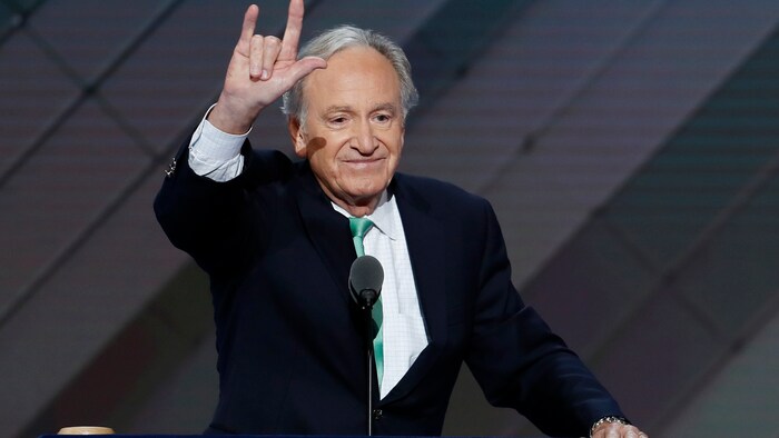 Tidligere demokratiske medlemmer af Kongressen opfordrer Biden til at ...