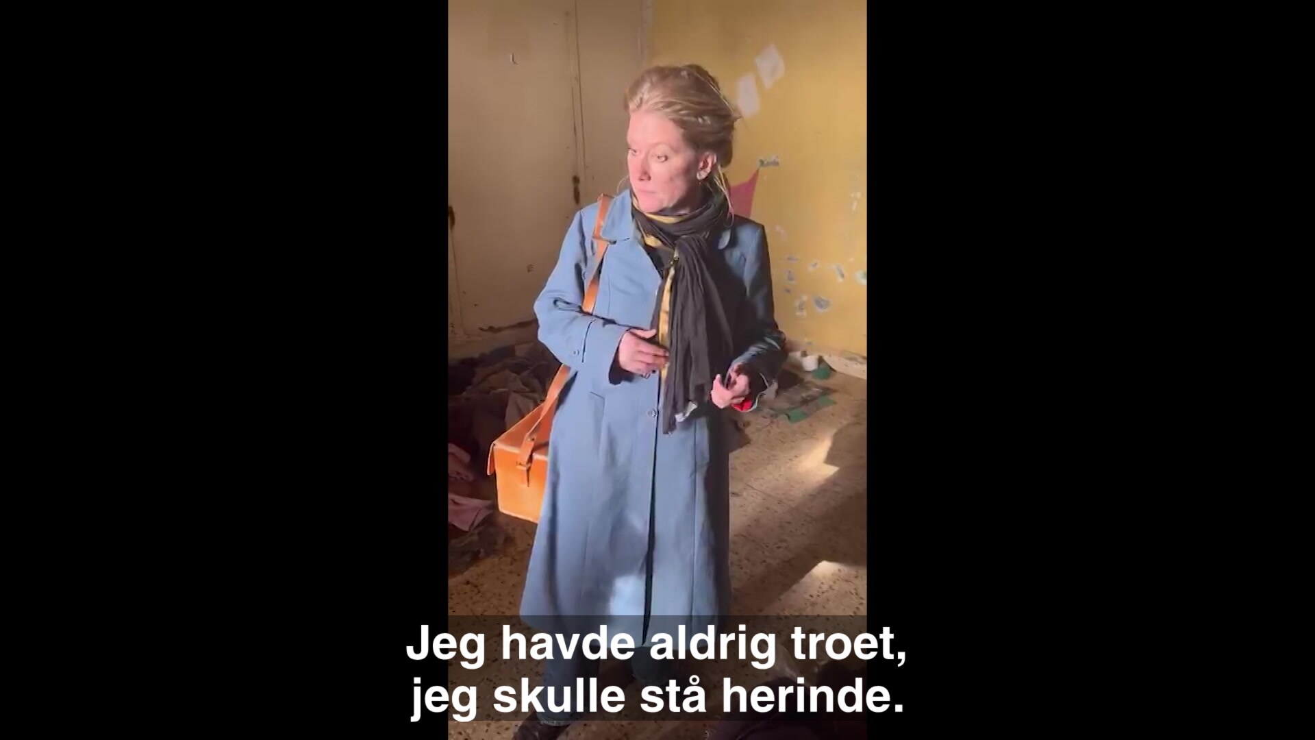 Puk Damsgård omringet af pårørende ved Assads ’menneskelige slagtehus ...