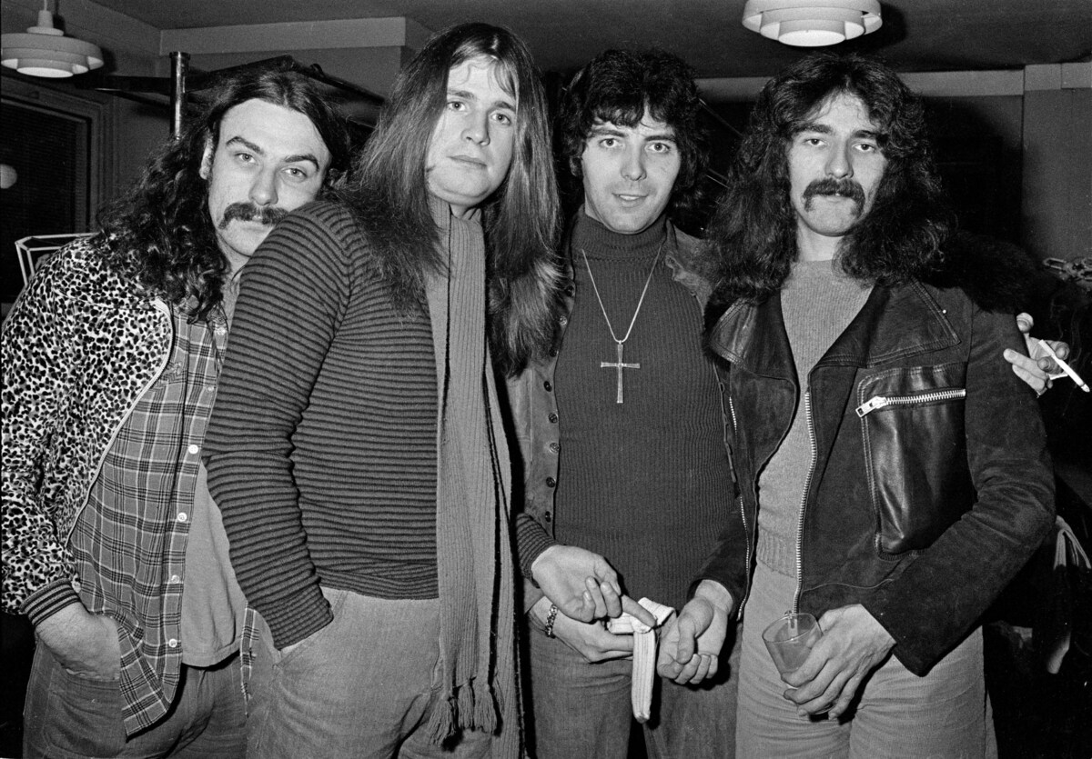 ’Mørkets Fyrster’ har en sammenlagt alder på 303 år. Og deres koncert bliver 'et spektakel af et ...