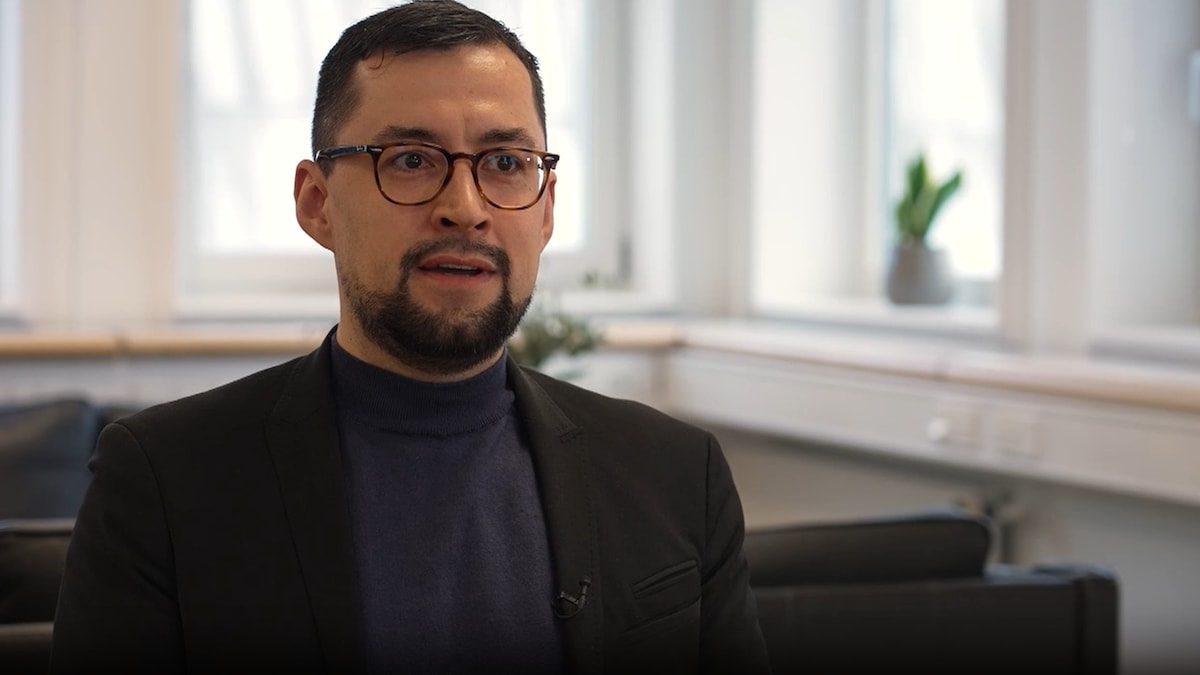 Grønlandsk leder langer ud efter Trump | Grønland | DR