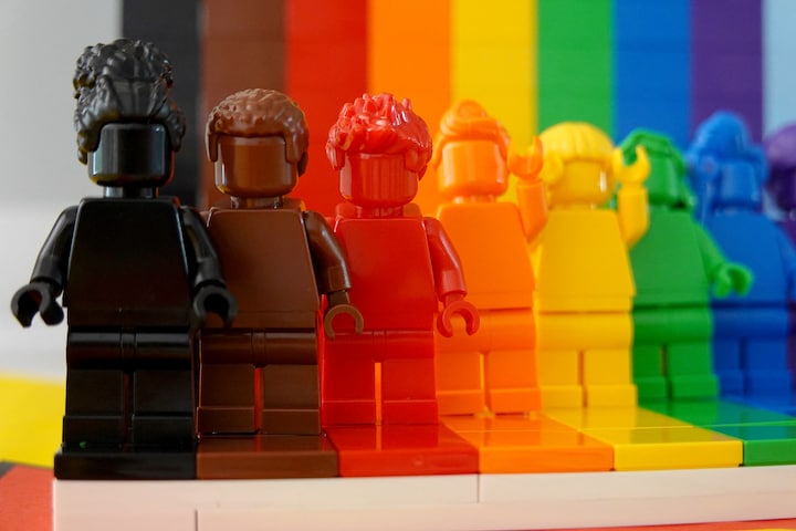 'LGBTQ' og 'diversitet' er forsvundet fra Legos årsrapport | Indland | DR