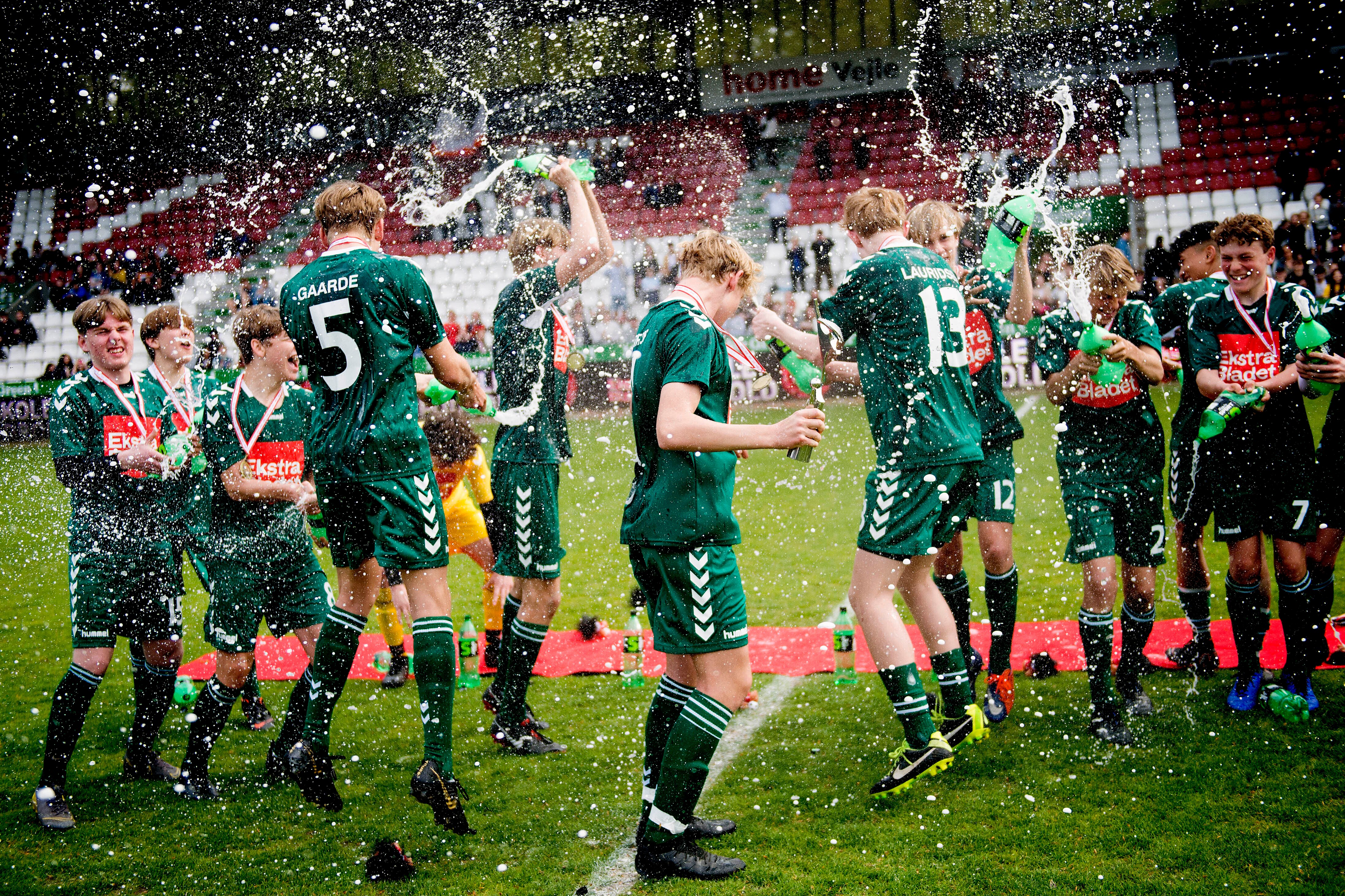 16-årig ukrainsk flygtning blev topscorer til årets skolefodbold og fik ...