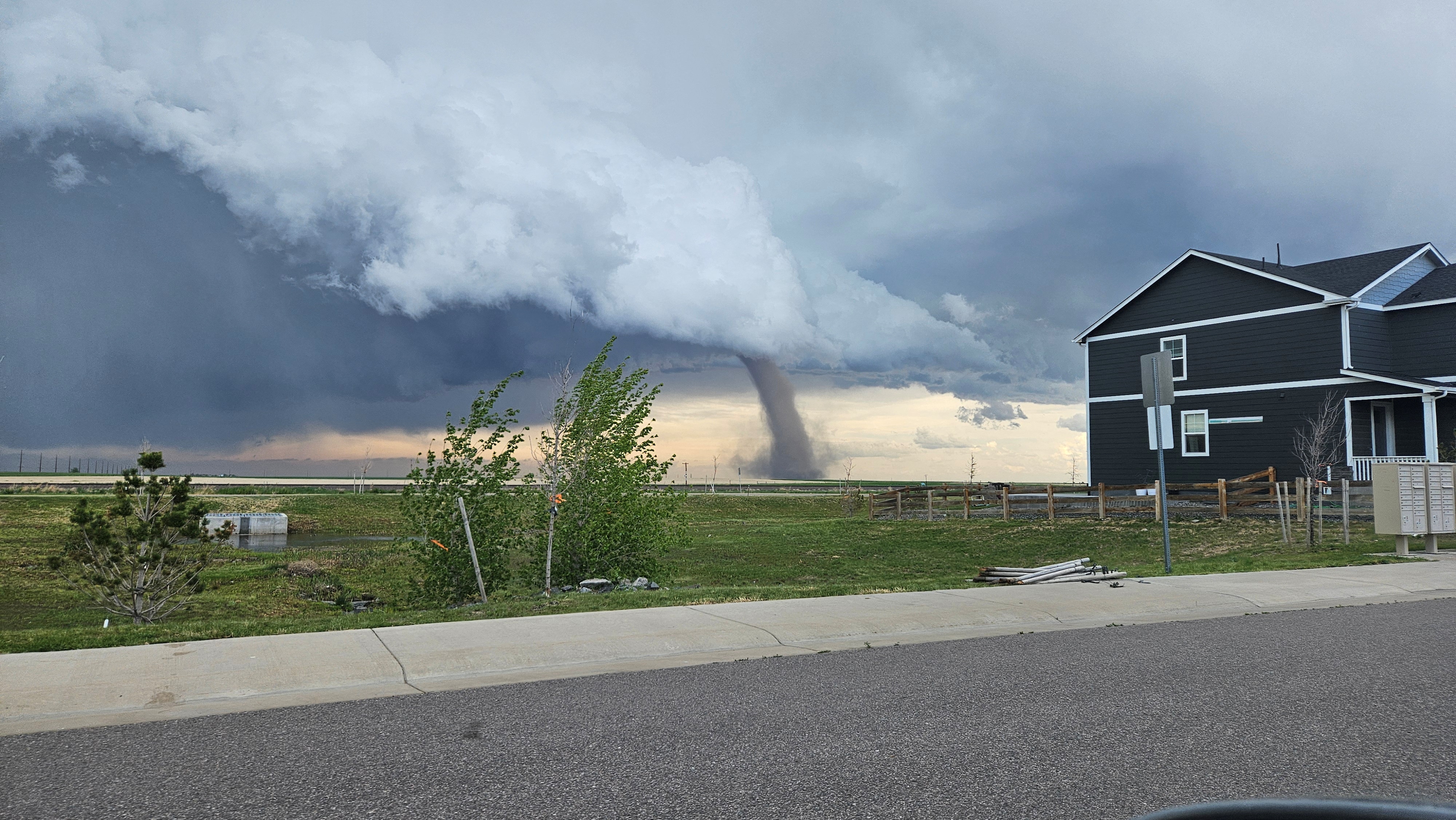 Det fortsætter: Flere storme på vej efter dødelige tornadoer i USA | Vejret | DR