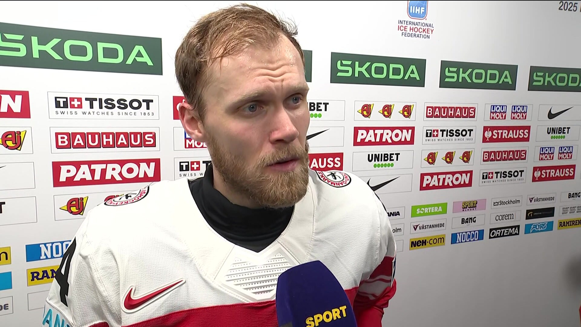 Dansk NHL-stjerne stråler af stolthed trods bronzenederlag | Ishockey | DR