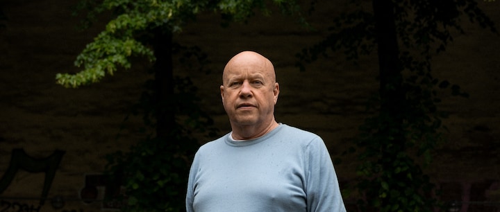 Jens Haaning stak af med en halv million fra museum: Nu fortæller han ...