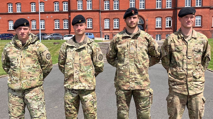 Ny uniform styrker danske soldater | Indland | DR