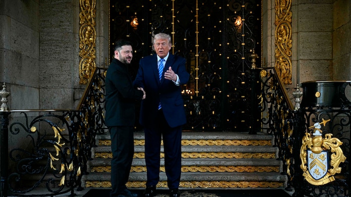 Zelenskyj er ankommet til Mar-a-Lago og mødet med Trump | Nyheder | DR