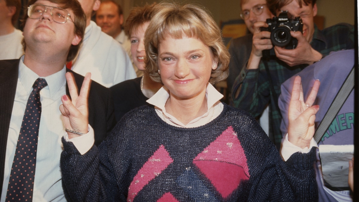 Sidste arbejdsdag efter 42 år i Folketinget: 'Pøj, pøj og god ...