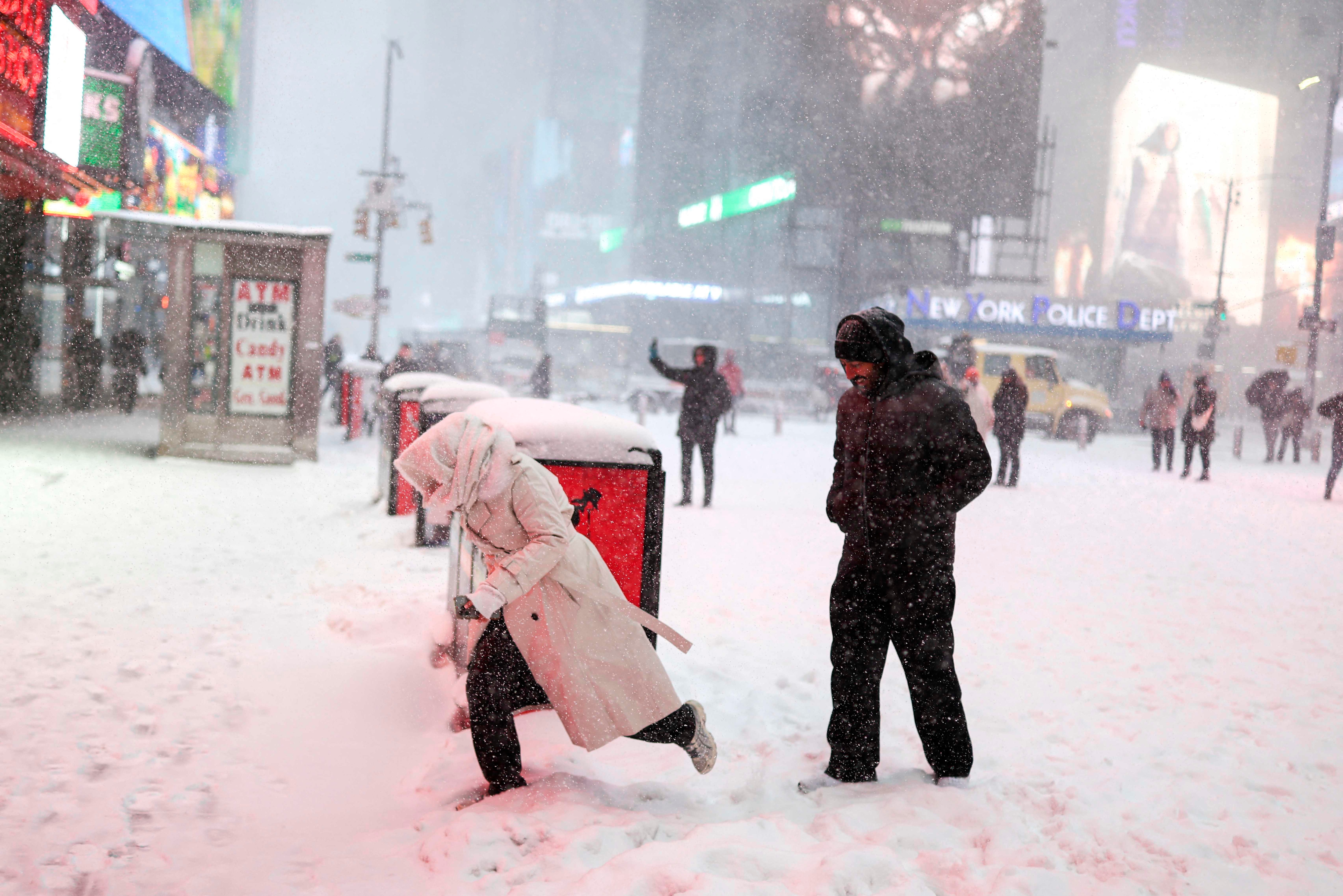 Trump roser nu britiske soldater efter kritiseret Nato-kommentar ...