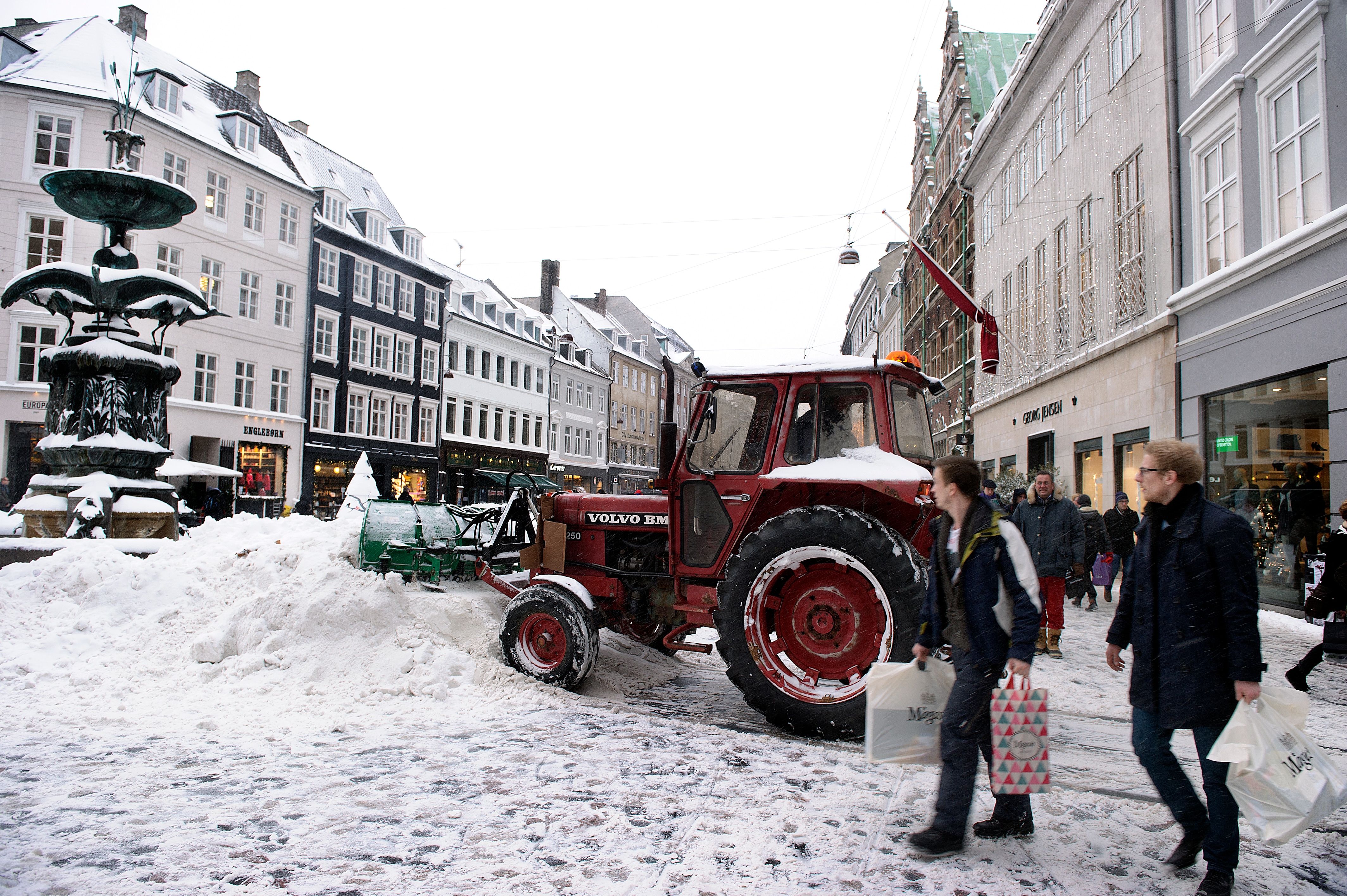 Grå december venter - vi må kigge langt efter hvid jul | Vejret | DR