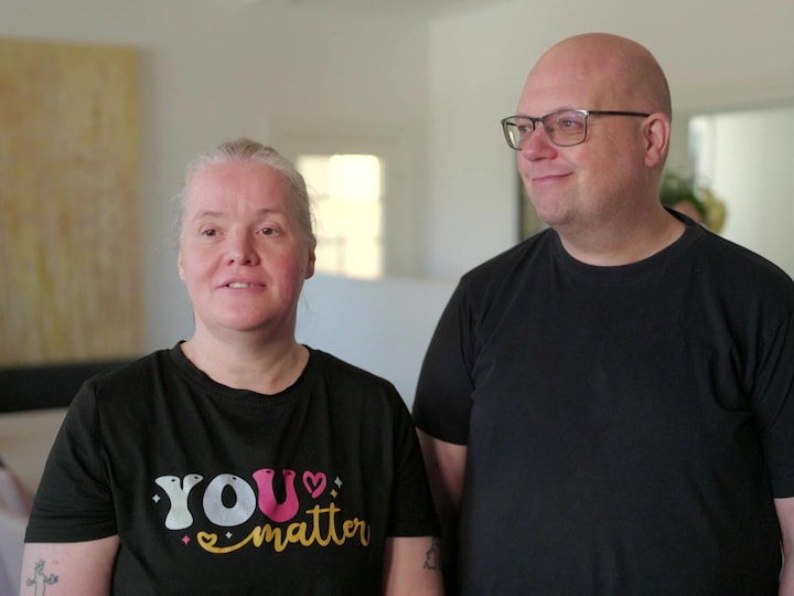 De smed i alt 64 kilo i 'Fede forhold': Sådan går det de tre tv-par i ...