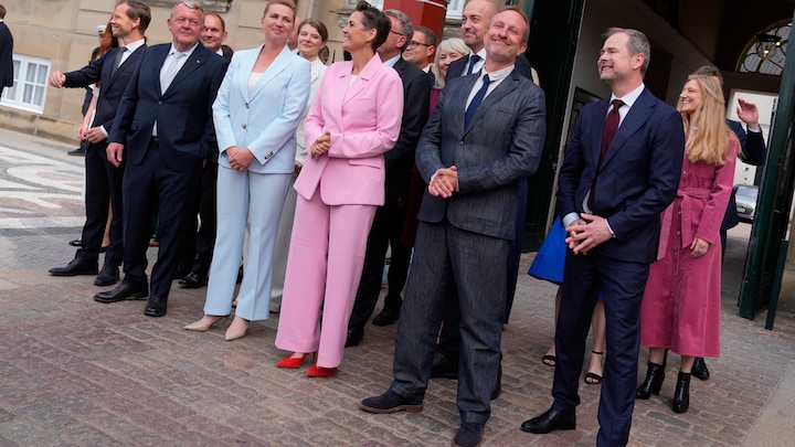 Flere overraskelser på regeringens nye ministerhold | Politik | DR