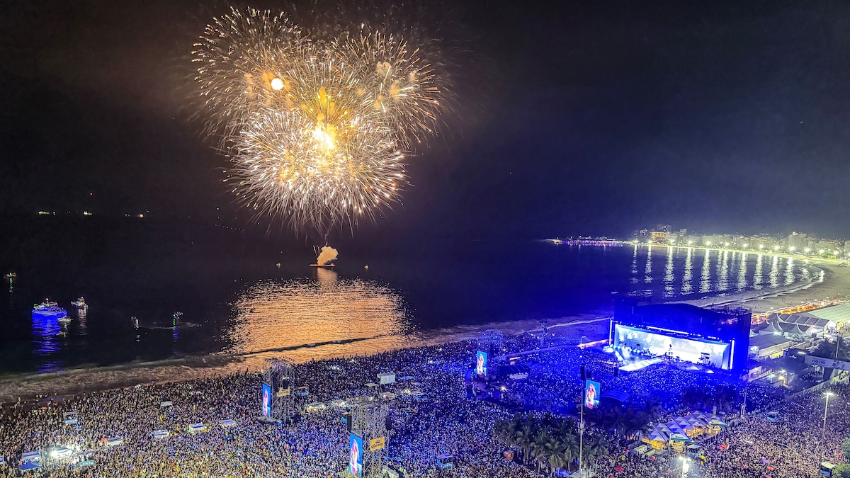 Shakira samlede op mod to millioner på Copacabana til gratis koncert ...