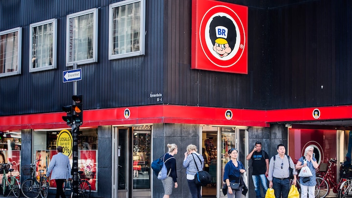 Meta får milliardbøde, efter at Facebook-konti verden over blev hacket ...