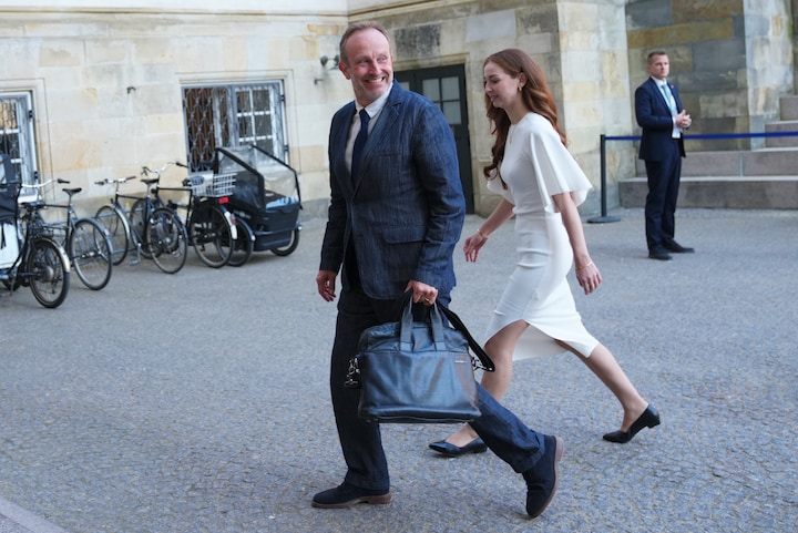Her er det nye ministerhold | Politik | DR