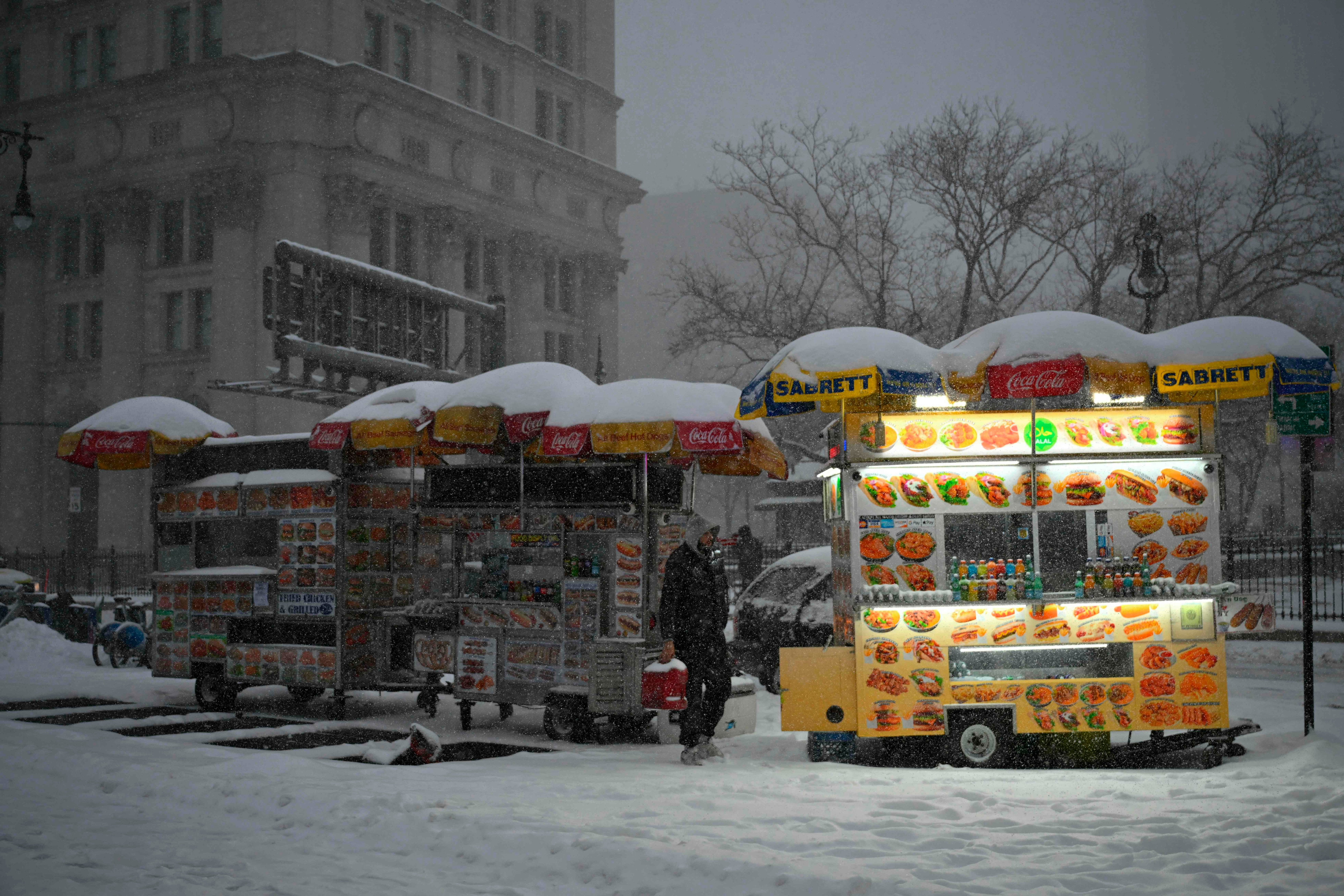 Jetfly med otte personer om bord styrter ned i Maine | Nyheder | DR