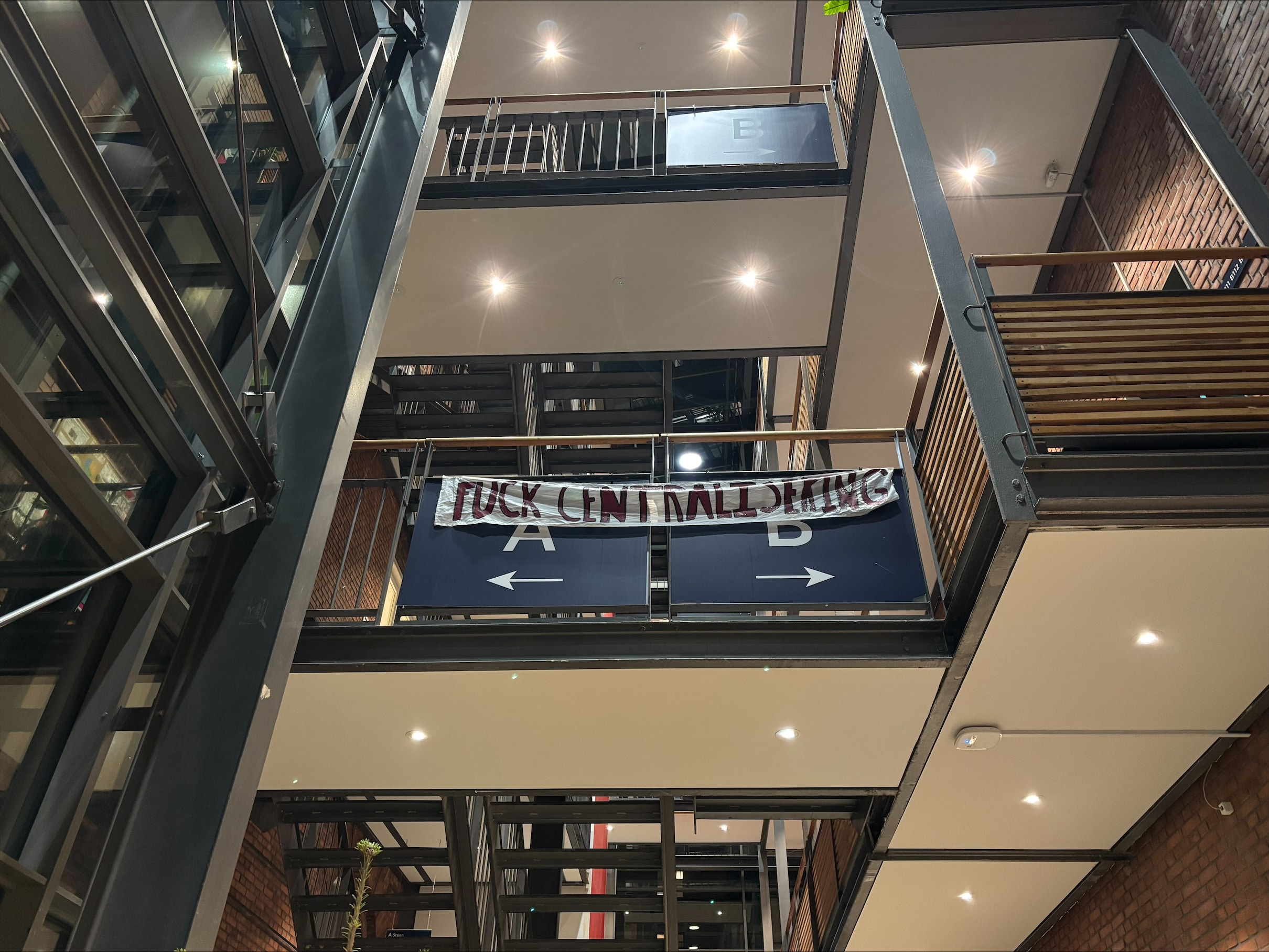 Samtaler mellem USA og Ukraine indledt i Florida | Nyheder | DR