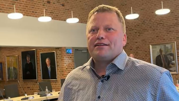 Lars røg ud på røv og albuer: Her er to andre danmarksdemokrater ...