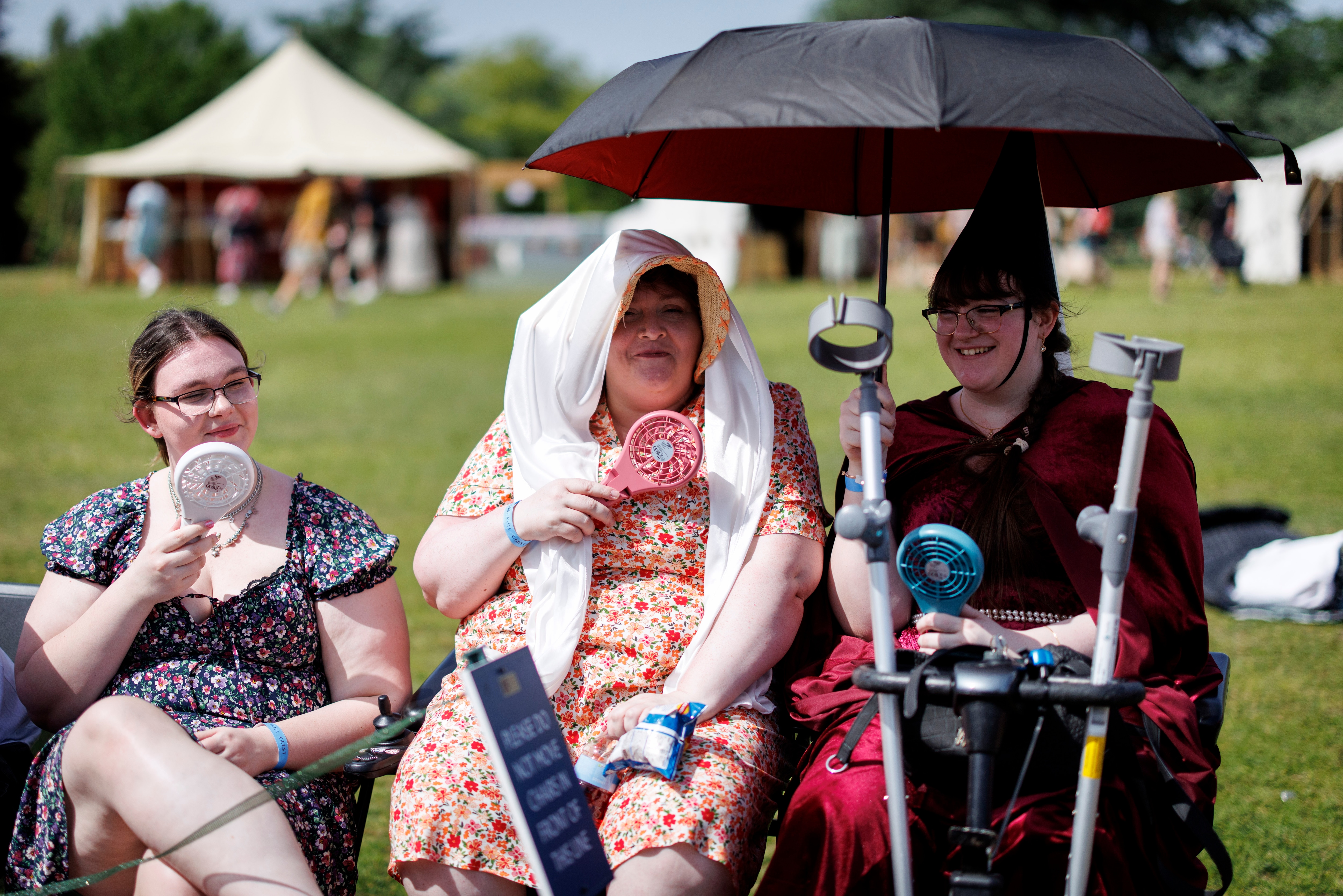 Varmeste majdag i Storbritannien i 79 år: Rekordhøje temperaturer i ...