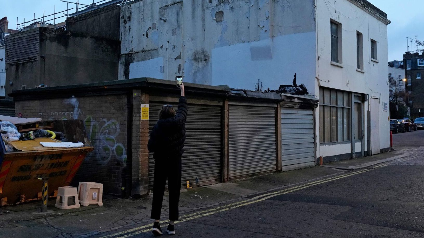 Opgiver sigtelse mod punk-rap-duo efter anti-israelske råb fra scenen ...