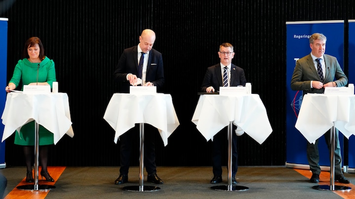 Regeringen: Danmark skal have totalberedskab | Indland | DR