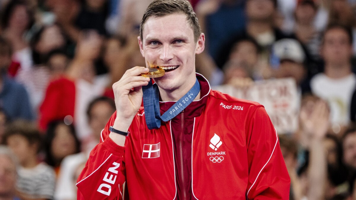 Viktor Axelsen ansætter dansk legende som træner | Badminton | DR