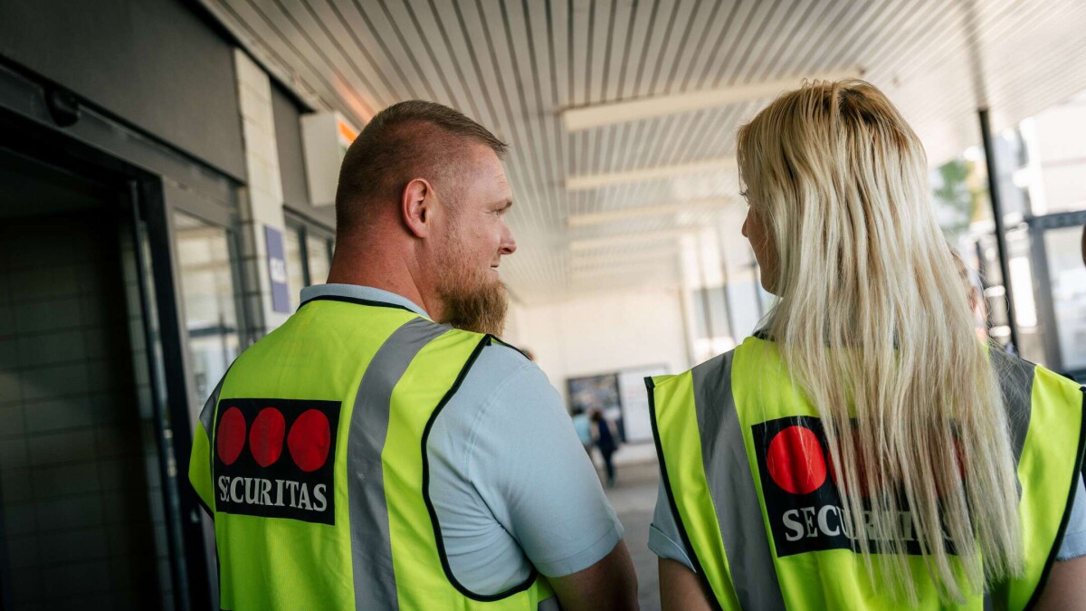 I aften går en ny slags vagt på gaden i København: Skal skabe mere tryghed | Indland | DR