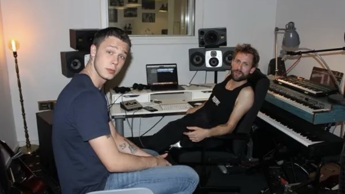 Emil har hjulpet Thomas Helmig med at lave hyldestalbum til Hugo Helmig ...