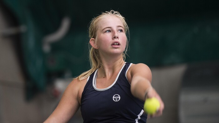 Tenniskometen Tauson marcherer videre op ad verdensranglisten | Tennis | DR