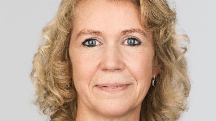Stenkast mod politikers hus: Vågnede da ruder blev smadret | Fyn | DR