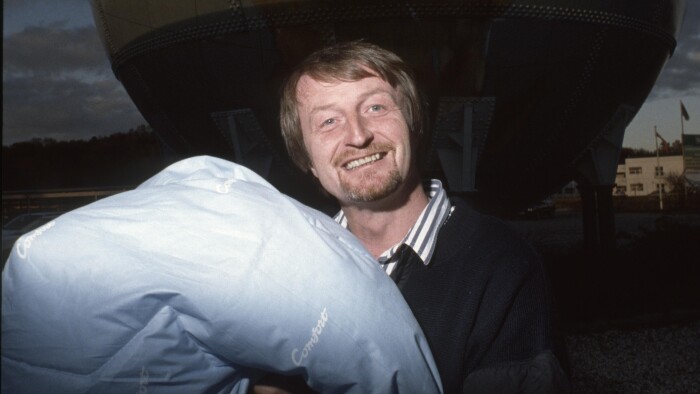 Billeder fra Lars Larsens liv som hele Danmarks dynekonge | Indland | DR