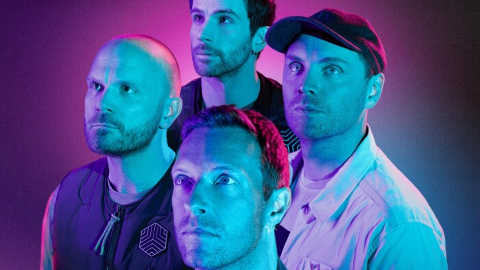 Første lytter er en astronaut: Coldplay afspiller ny sang for første ...