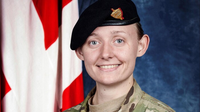 Ronja gennemgik et 'helvede' i folkeskolen - men fandt et unikt ...