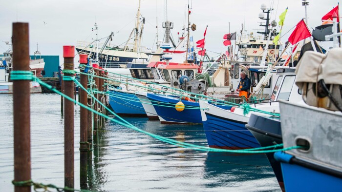 Ny fiskeriaftale med Norge vækker ikke jubel hos fiskerne | Indland | DR Ny fiskeriaftale med Norge vækker ikke jubel hos fiskerne | Indland | DR
