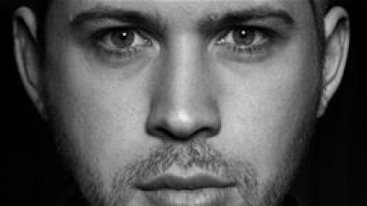 Popstars-Jon vil ind i politik | Østjylland | DR