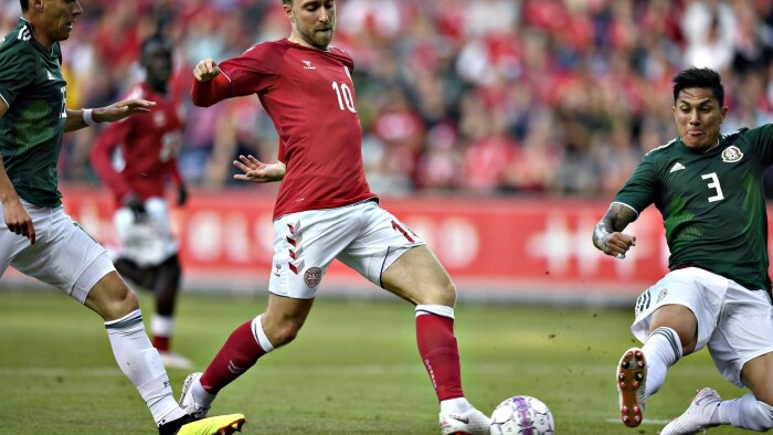 Herrelandshold vandt test-kamp før VM i fodbold | Ligetil på tegnsprog | DR