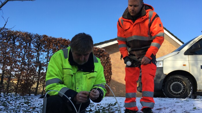 Vandprøver i kloakken og spyd i jorden: Forurenet grundvand i Grindsted skal spores ...