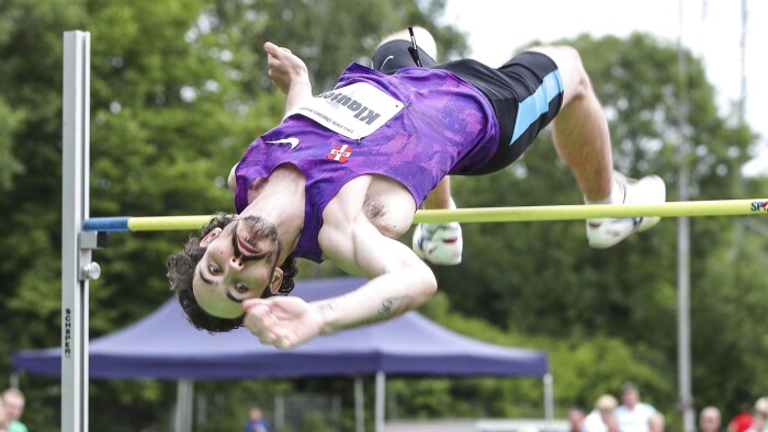 Højdespringer slår 28 år gammel dansk rekord | Sport | DR