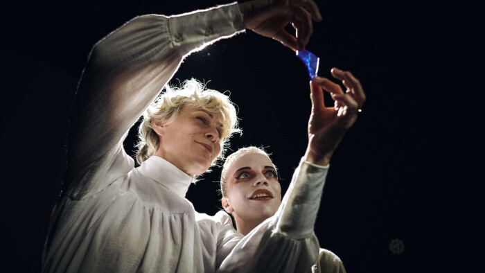 Hun var ven med Albert Einstein og skrev breve til Joseph Stalin ...