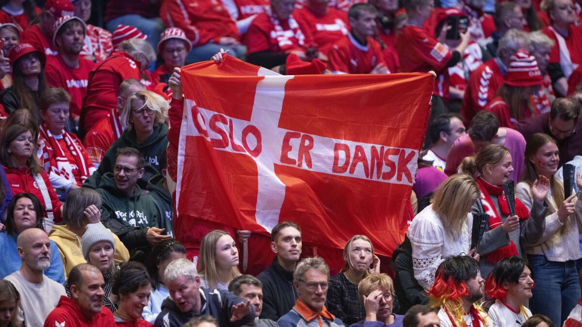 'En tæt kamp' eller 'bøllebank'? Danske håndboldfans varmer op til VM-finale i Oslo | VM i ...
