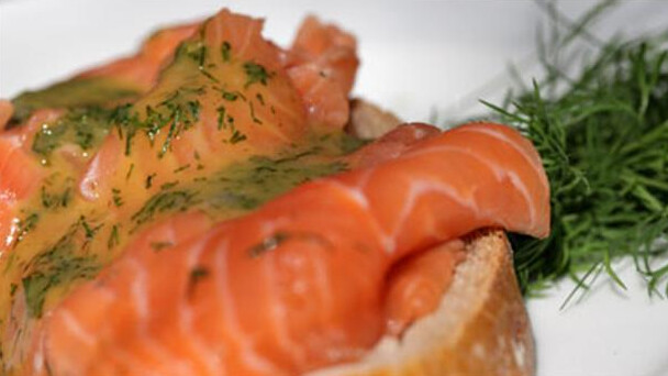 Gravad laks - Få Brødrene Prices opskrift her | Mad | DR