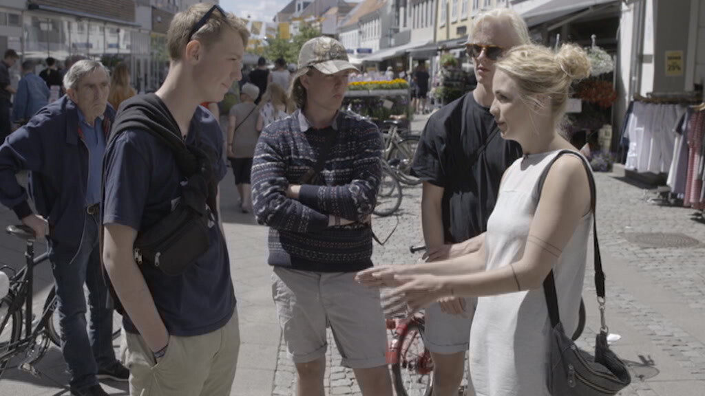 VIDEO Ung fyr konfronteret med sexisme: Er det ok at sige 'sød numse ...