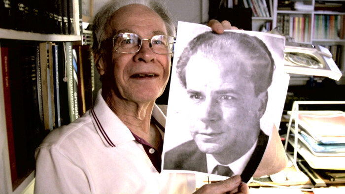 VIDEO 79-årige Klaus får aldrig svar på familiens største hemmelighed ...