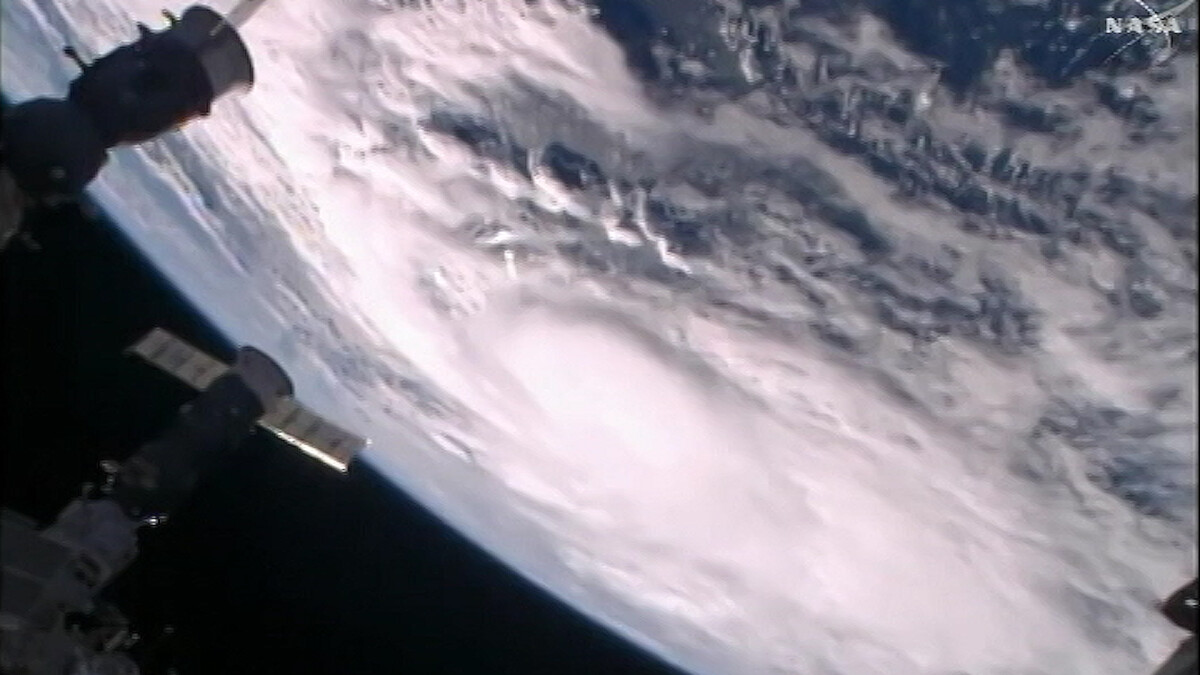 VIDEO Se NASAs rumbilleder og tag med på en flyvetur gennem orkanen ...